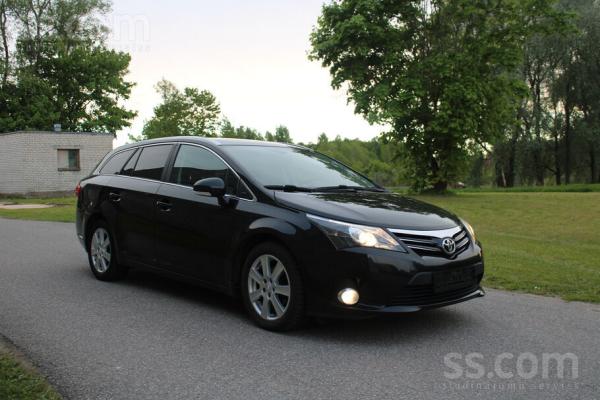 Melns Toyota Avensis 2014 Rīga, ar dzinēja tilpumu 2.00 L un nobraukumu 225 tūkst. km par 6490 €, foto 8 vietnē AUTOMOTO.COM.LV