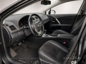 Черный Тойота Авенсис 2014 в Таллин, объемом двигателя 2.20 л и пробегом 219 тыс. км за 7000 €, фото 6 на AUTOMOTO.COM.LV