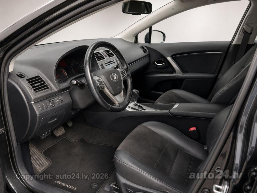 Черный Тойота Авенсис 2014 в Таллин, объемом двигателя 2.20 л и пробегом 219 тыс. км за 7000 €, фото 6 на AUTOMOTO.COM.LV