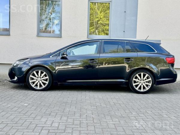 Черный Тойота Авенсис 2014 в Елгава, объемом двигателя 2.20 л и пробегом 0 тыс. км за 5500 €, фото 4 на AUTOMOTO.COM.LV