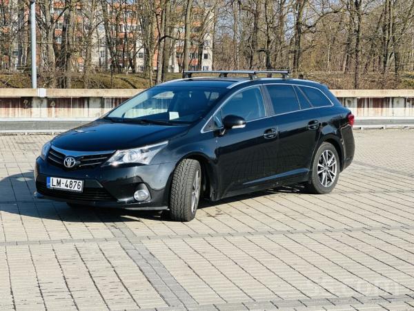 Melns Toyota Avensis 2014 Rīga, ar dzinēja tilpumu 2.20 L un nobraukumu 336 tūkst. km par 4890 €, foto 3 vietnē AUTOMOTO.COM.LV