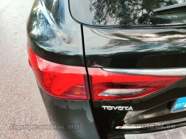Черный Тойота Авенсис 2015 в Таллин, объемом двигателя 1.80 л и пробегом 335 тыс. км за 6700 €, фото 11 на AUTOMOTO.COM.LV