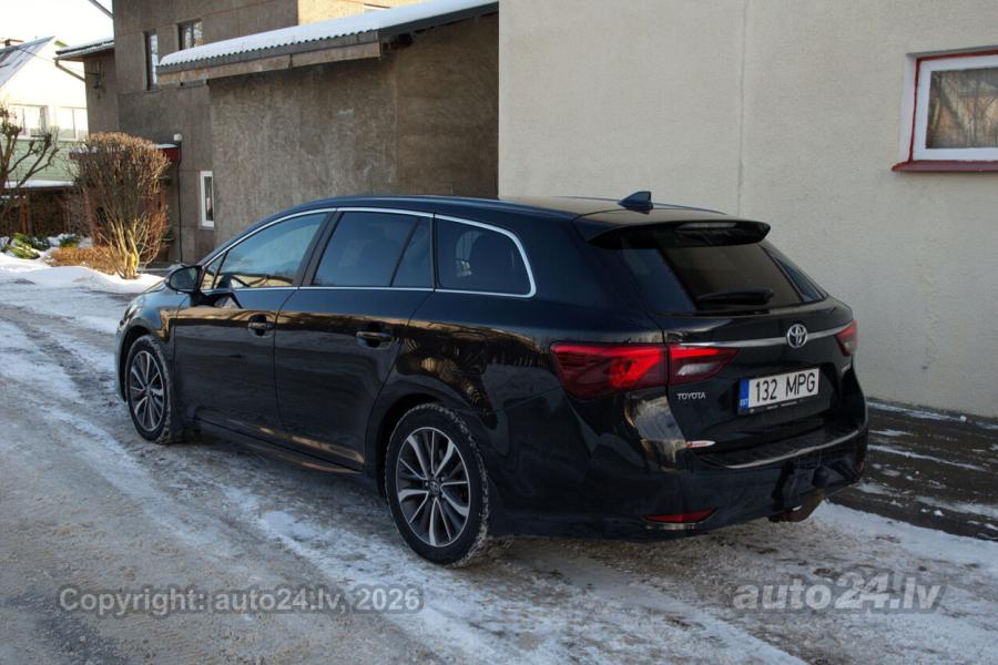 Melns Toyota Avensis 2015 Tartu, ar dzinēja tilpumu 1.80 L un nobraukumu 342 tūkst. km par 7700 €, foto 5 vietnē AUTOMOTO.COM.LV