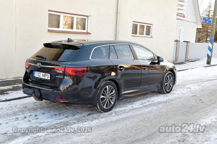 Black Toyota Avensis 2015 in Tartu, with an engine capacity of 1.80 L and mileage of 342 thousand km for 7700 €, photo 9 on AUTOMOTO.COM.LV