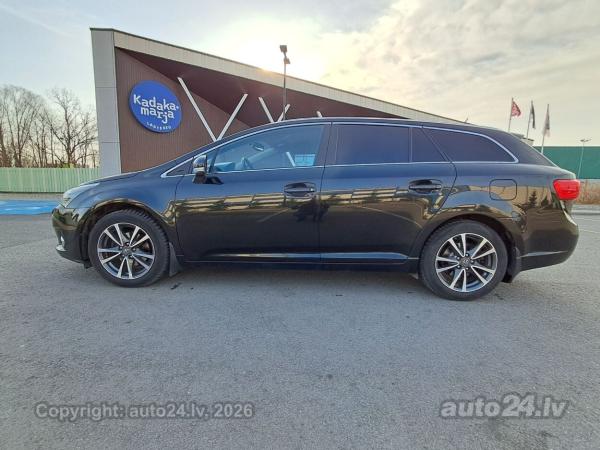 Melns Toyota Avensis 2015 Tallina, ar dzinēja tilpumu 1.80 L un nobraukumu 144 tūkst. km par 9500 €, foto 7 vietnē AUTOMOTO.COM.LV