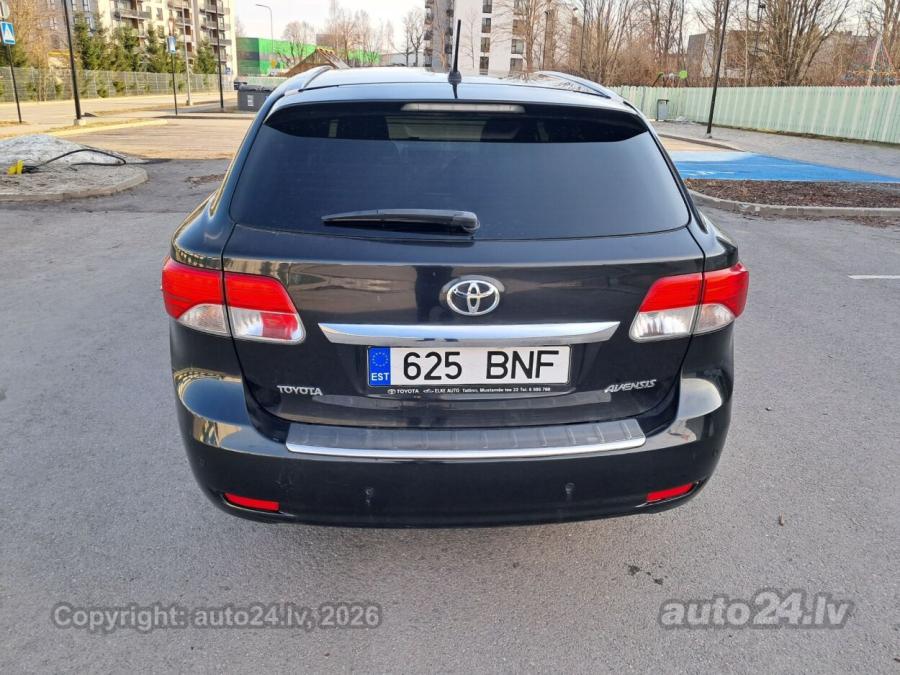 Black Toyota Avensis 2015 in Tallinn, with an engine capacity of 1.80 L and mileage of 144 thousand km for 9500 €, photo 6 on AUTOMOTO.COM.LV