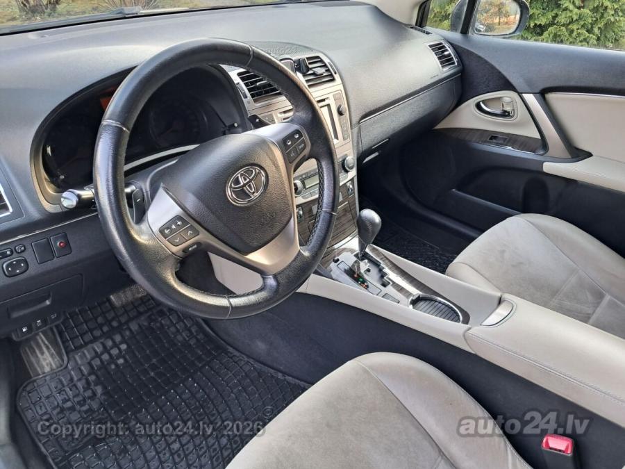 Black Toyota Avensis 2015 in Tallinn, with an engine capacity of 1.80 L and mileage of 144 thousand km for 9500 €, photo 9 on AUTOMOTO.COM.LV