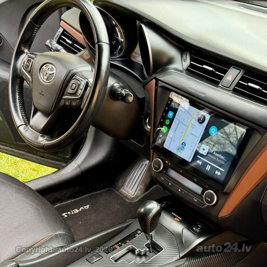 Black Toyota Avensis 2015 in Riga, with an engine capacity of 2.00 L and mileage of 295 thousand km for 9500 €, photo 6 on AUTOMOTO.COM.LV