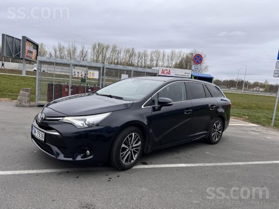 Черный Тойота Авенсис 2015 в Рига, объемом двигателя 2.00 л и пробегом 162 тыс. км за 8900 €, фото 1 на AUTOMOTO.COM.LV