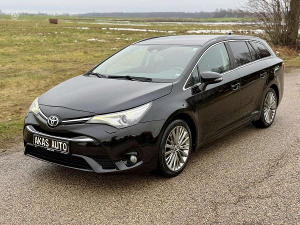 Black Toyota Avensis 2016 in Vilkaviskis, with an engine capacity of 2.00 L and mileage of 233 thousand km for 9000 €, photo 1 on AUTOMOTO.COM.LV