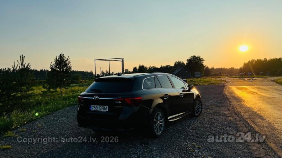 Черный Тойота Авенсис 2016 в Кохтла-Ярве, объемом двигателя 2.00 л и пробегом 300 тыс. км за 9500 €, фото 7 на AUTOMOTO.COM.LV