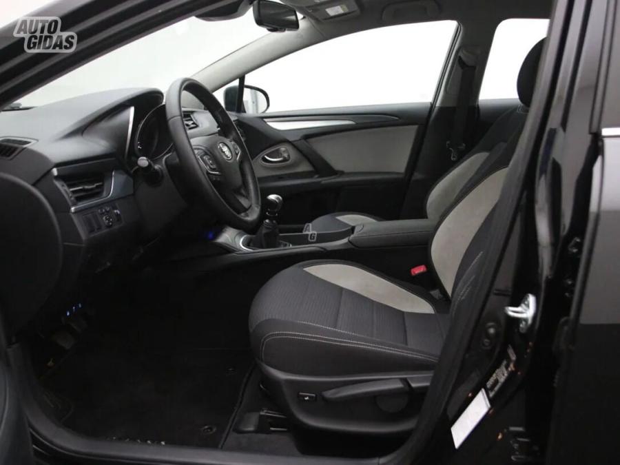 Melns Toyota Avensis 2016 Viļņa, ar dzinēja tilpumu 1.80 L un nobraukumu 166 tūkst. km par 10999 €, foto 5 vietnē AUTOMOTO.COM.LV