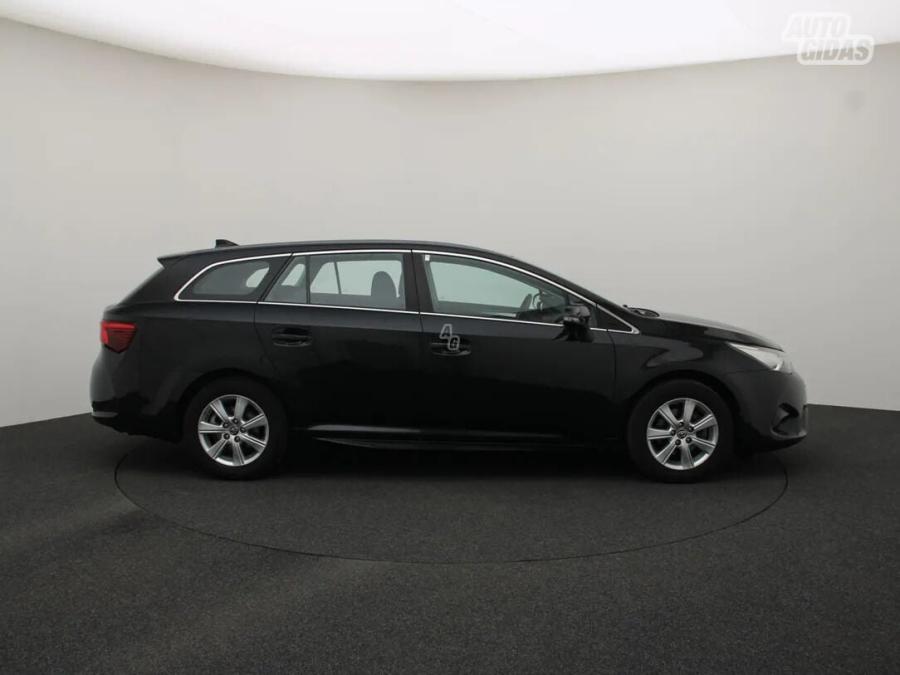 Melns Toyota Avensis 2016 Viļņa, ar dzinēja tilpumu 1.80 L un nobraukumu 166 tūkst. km par 10999 €, foto 10 vietnē AUTOMOTO.COM.LV