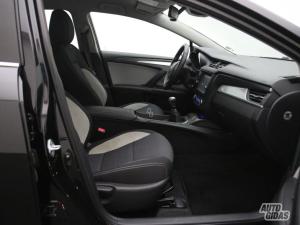 Melns Toyota Avensis 2016 Viļņa, ar dzinēja tilpumu 1.80 L un nobraukumu 166 tūkst. km par 10999 €, foto 15 vietnē AUTOMOTO.COM.LV