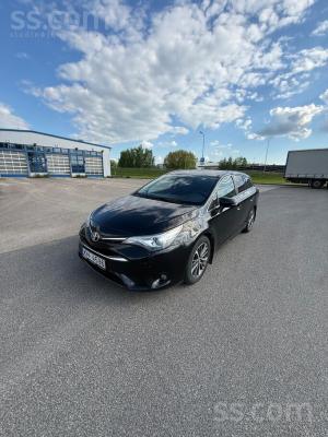 Black Toyota Avensis 2016 in Jelgava, with an engine capacity of 2.00 L and mileage of 201 thousand km for 8400 €, photo  on AUTOMOTO.COM.LV