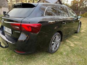 Melns Toyota Avensis 2016 Ogre, ar dzinēja tilpumu 2.00 L un nobraukumu 270 tūkst. km par 9500 €, foto  vietnē AUTOMOTO.COM.LV