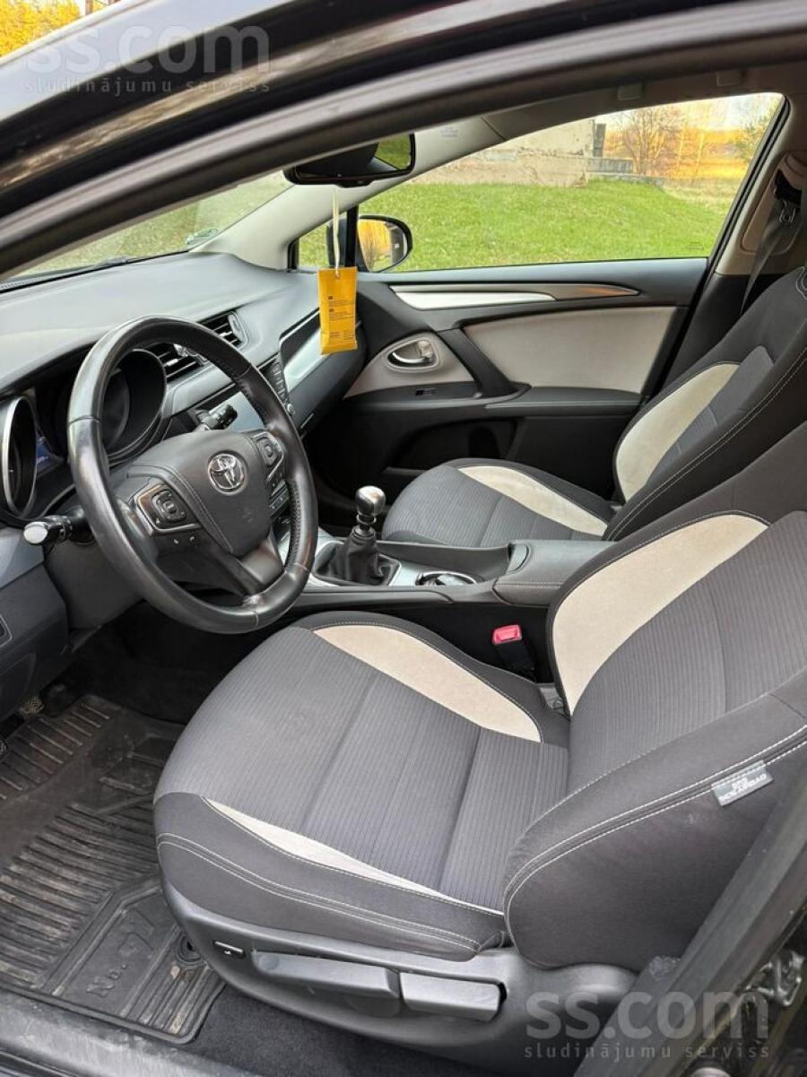 Melns Toyota Avensis 2016 Ogre, ar dzinēja tilpumu 2.00 L un nobraukumu 270 tūkst. km par 9500 €, foto 5 vietnē AUTOMOTO.COM.LV