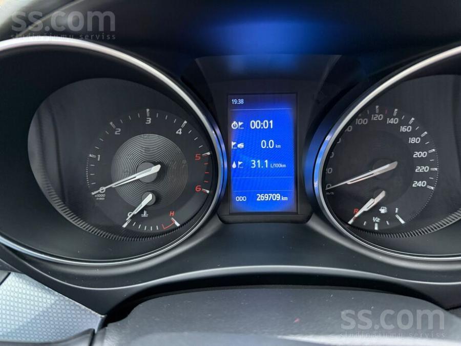 Melns Toyota Avensis 2016 Ogre, ar dzinēja tilpumu 2.00 L un nobraukumu 270 tūkst. km par 9500 €, foto 7 vietnē AUTOMOTO.COM.LV