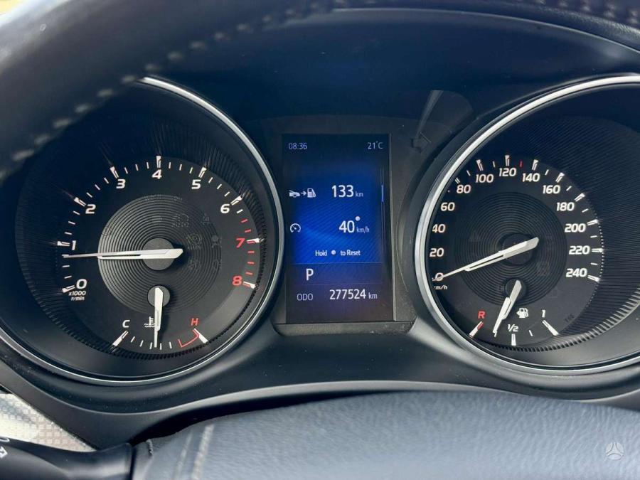 Черный Тойота Авенсис 2016 в Вилкавишкис, объемом двигателя 1.80 л и пробегом 277 тыс. км за 8900 €, фото 13 на AUTOMOTO.COM.LV