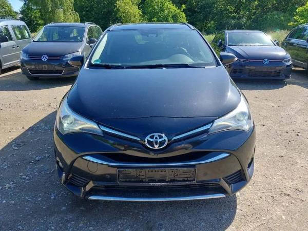 Melns Toyota Avensis 2016 Limbaži, ar dzinēja tilpumu 2.00 L un nobraukumu 316 tūkst. km par 8550 €, foto 2 vietnē AUTOMOTO.COM.LV