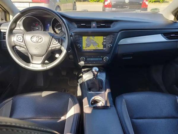 Melns Toyota Avensis 2016 Limbaži, ar dzinēja tilpumu 2.00 L un nobraukumu 316 tūkst. km par 8550 €, foto 7 vietnē AUTOMOTO.COM.LV
