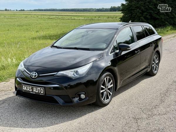 Черный Тойота Авенсис 2016 в Вилкавишкис, объемом двигателя 1.80 л и пробегом 277 тыс. км за 8900 €, фото 1 на AUTOMOTO.COM.LV