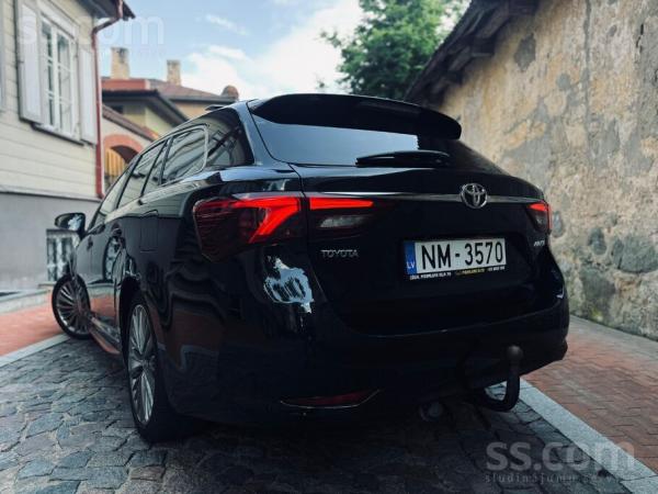 Melns Toyota Avensis 2016 Cēsis, ar dzinēja tilpumu 2.00 L un nobraukumu 0 tūkst. km par 8990 €, foto 7 vietnē AUTOMOTO.COM.LV
