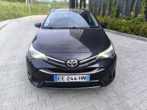 Черный Тойота Авенсис 2016 в Вильнюс, объемом двигателя 1.60 л и пробегом 245 тыс. км за 7900 €, фото  на AUTOMOTO.COM.LV