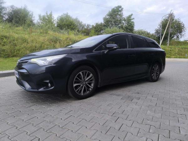 Melns Toyota Avensis 2016 Viļņa, ar dzinēja tilpumu 1.60 L un nobraukumu 245 tūkst. km par 7900 €, foto 3 vietnē AUTOMOTO.COM.LV