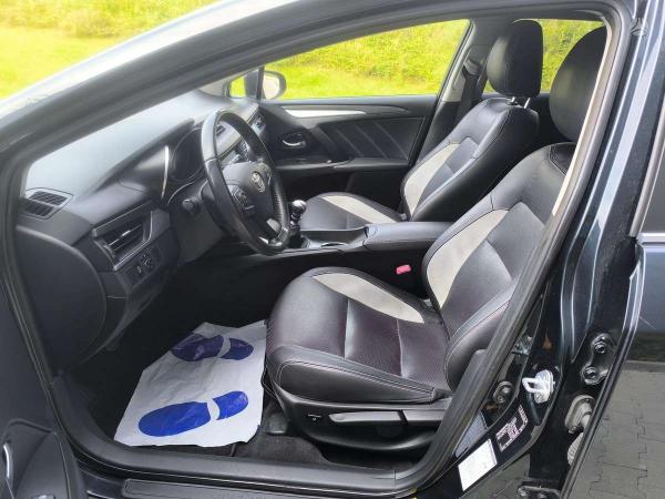 Melns Toyota Avensis 2016 Viļņa, ar dzinēja tilpumu 1.60 L un nobraukumu 245 tūkst. km par 7900 €, foto 10 vietnē AUTOMOTO.COM.LV
