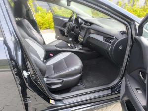 Black Toyota Avensis 2016 in Vilnius, with an engine capacity of 1.60 L and mileage of 245 thousand km for 7900 €, photo 17 on AUTOMOTO.COM.LV