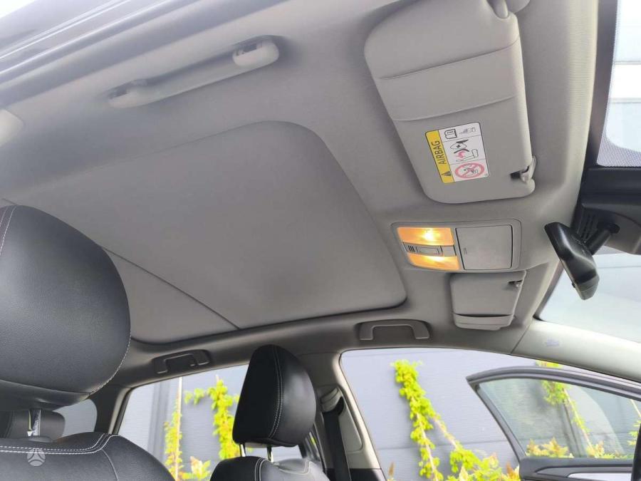 Black Toyota Avensis 2016 in Vilnius, with an engine capacity of 1.60 L and mileage of 245 thousand km for 7900 €, photo 23 on AUTOMOTO.COM.LV