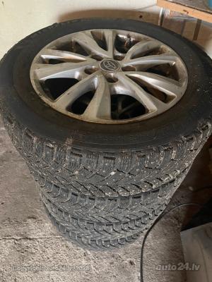 Черный Тойота Авенсис 2016 в Таллин, объемом двигателя 1.60 л и пробегом 140 тыс. км за 9500 €, фото 7 на AUTOMOTO.COM.LV