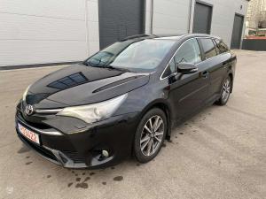 Black Toyota Avensis 2016 in Kretinga, with an engine capacity of 2.00 L and mileage of 298 thousand km for 6500 €, photo 3 on AUTOMOTO.COM.LV