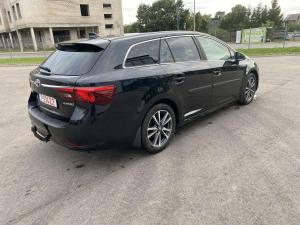 Black Toyota Avensis 2016 in Kretinga, with an engine capacity of 2.00 L and mileage of 298 thousand km for 6500 €, photo 6 on AUTOMOTO.COM.LV
