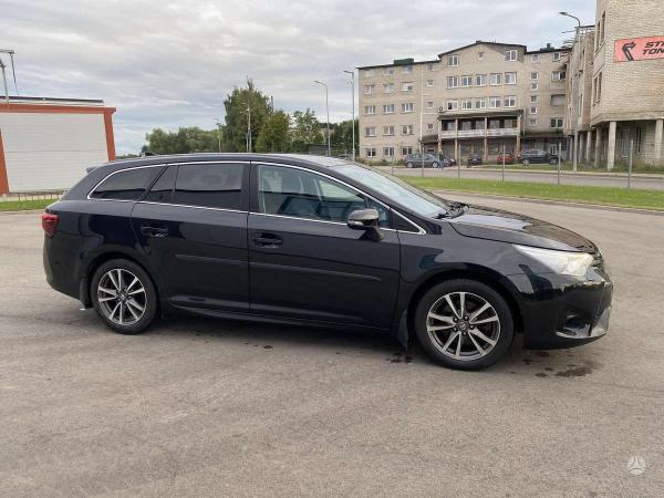 Melns Toyota Avensis 2016 Kretinga, ar dzinēja tilpumu 2.00 L un nobraukumu 298 tūkst. km par 6500 €, foto 7 vietnē AUTOMOTO.COM.LV