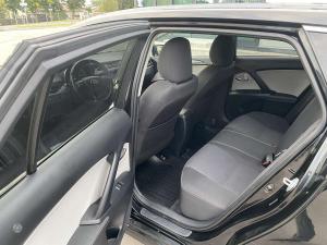 Black Toyota Avensis 2016 in Kretinga, with an engine capacity of 2.00 L and mileage of 298 thousand km for 6500 €, photo 10 on AUTOMOTO.COM.LV