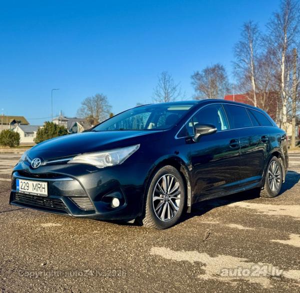 Melns Toyota Avensis 2017 Tallina, ar dzinēja tilpumu 1.80 L un nobraukumu 150 tūkst. km par 13500 €, foto 1 vietnē AUTOMOTO.COM.LV