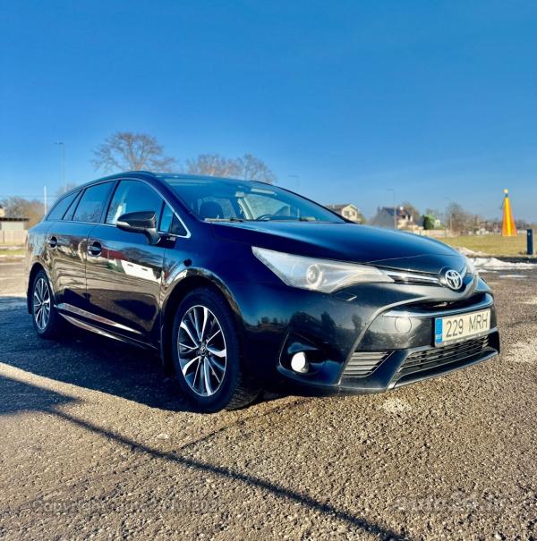 Black Toyota Avensis 2017 in Tallinn, with an engine capacity of 1.80 L and mileage of 150 thousand km for 13500 €, photo 9 on AUTOMOTO.COM.LV