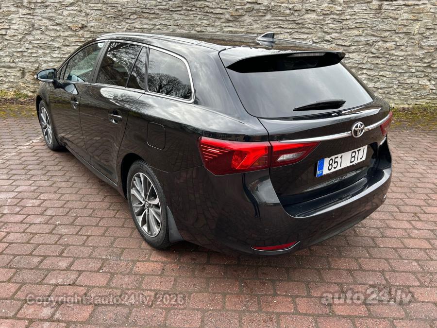Black Toyota Avensis 2017 in Tallinn, with an engine capacity of 1.80 L and mileage of 132 thousand km for 12999 €, photo 8 on AUTOMOTO.COM.LV