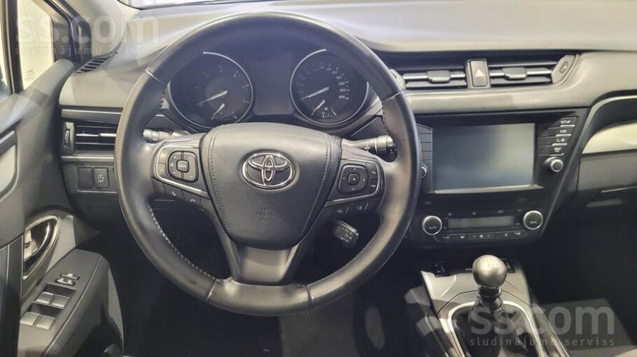 Melns Toyota Avensis 2017 Rīga, ar dzinēja tilpumu 2.00 L un nobraukumu 196 tūkst. km par 8790 €, foto 9 vietnē AUTOMOTO.COM.LV