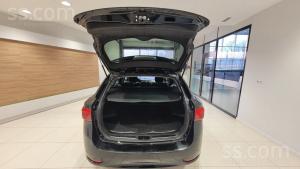Melns Toyota Avensis 2017 Rīga, ar dzinēja tilpumu 2.00 L un nobraukumu 196 tūkst. km par 8790 €, foto 18 vietnē AUTOMOTO.COM.LV