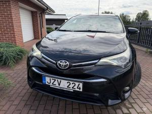 Черный Тойота Авенсис 2017 в Каунас, объемом двигателя 1.80 л и пробегом 187 тыс. км за 11400 €, фото 3 на AUTOMOTO.COM.LV