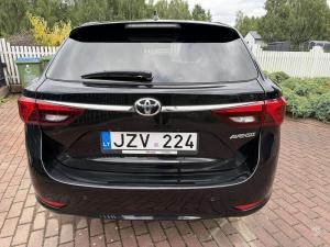 Черный Тойота Авенсис 2017 в Каунас, объемом двигателя 1.80 л и пробегом 187 тыс. км за 11400 €, фото 4 на AUTOMOTO.COM.LV