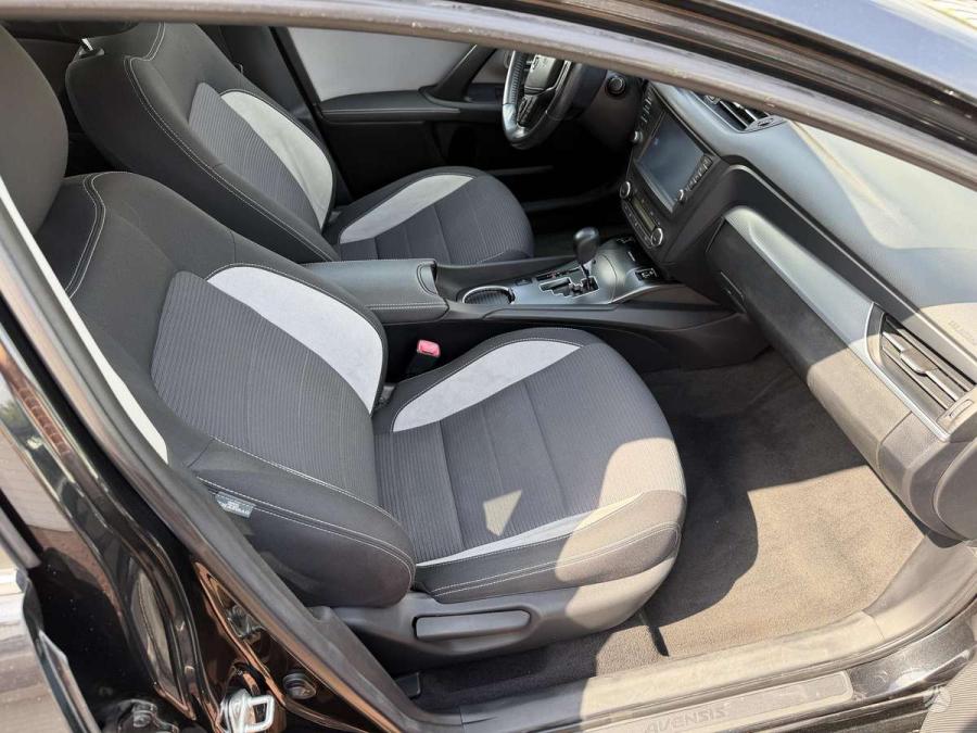 Черный Тойота Авенсис 2017 в Каунас, объемом двигателя 1.80 л и пробегом 187 тыс. км за 11400 €, фото 24 на AUTOMOTO.COM.LV