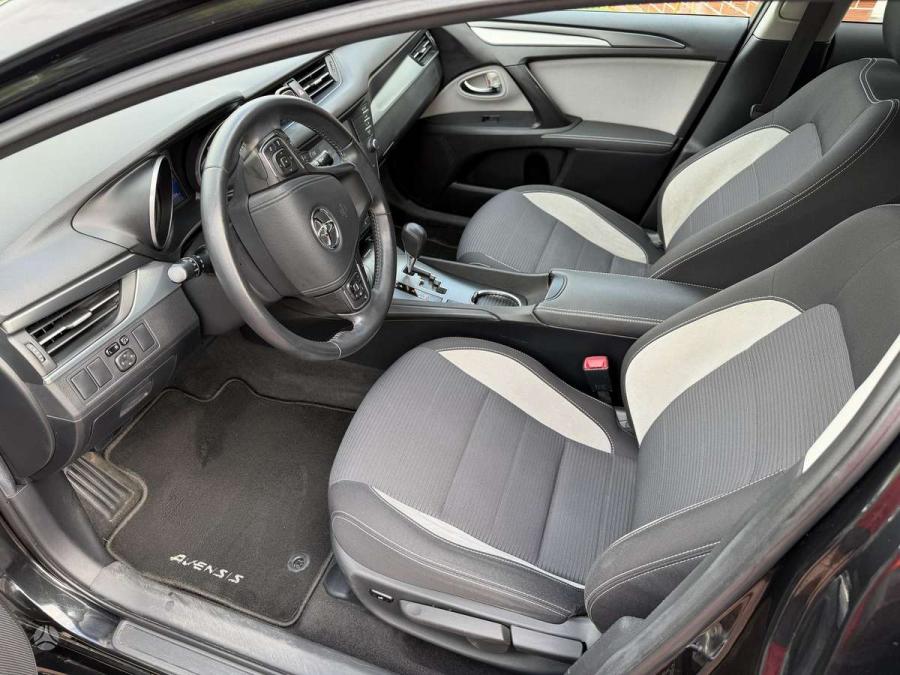Черный Тойота Авенсис 2017 в Каунас, объемом двигателя 1.80 л и пробегом 187 тыс. км за 11400 €, фото 42 на AUTOMOTO.COM.LV