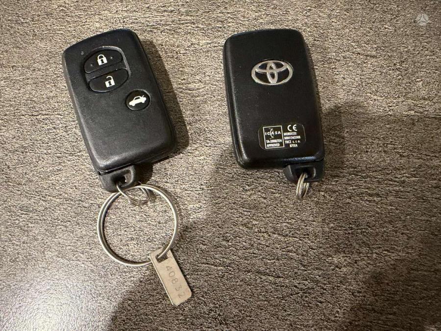 Черный Тойота Авенсис 2017 в Каунас, объемом двигателя 1.80 л и пробегом 187 тыс. км за 11400 €, фото 63 на AUTOMOTO.COM.LV