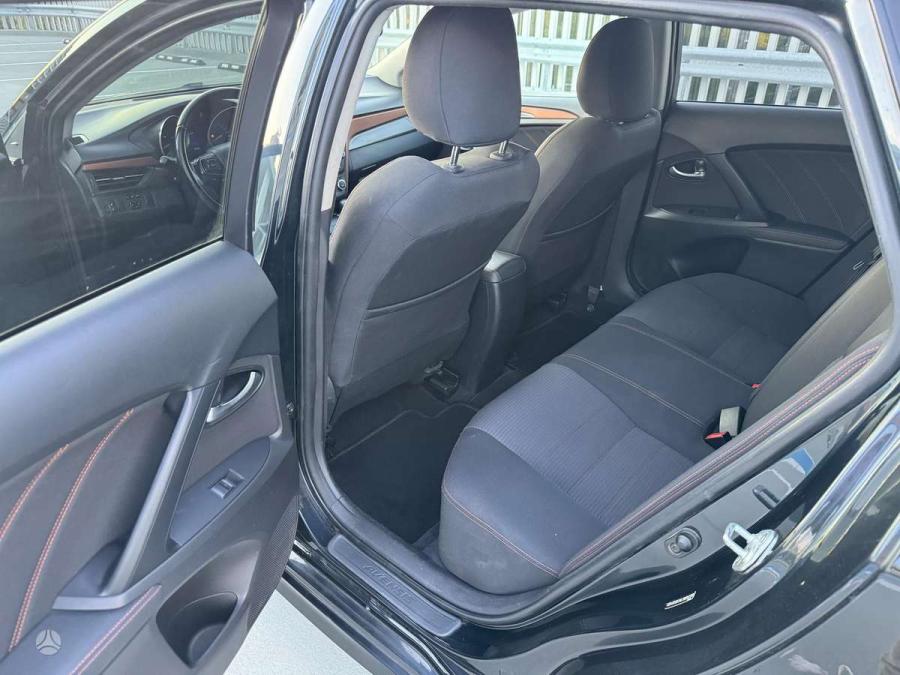 Melns Toyota Avensis 2017 Viļņa, ar dzinēja tilpumu 2.00 L un nobraukumu 231 tūkst. km par 10900 €, foto 12 vietnē AUTOMOTO.COM.LV