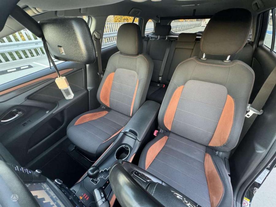 Melns Toyota Avensis 2017 Viļņa, ar dzinēja tilpumu 2.00 L un nobraukumu 231 tūkst. km par 10900 €, foto 14 vietnē AUTOMOTO.COM.LV