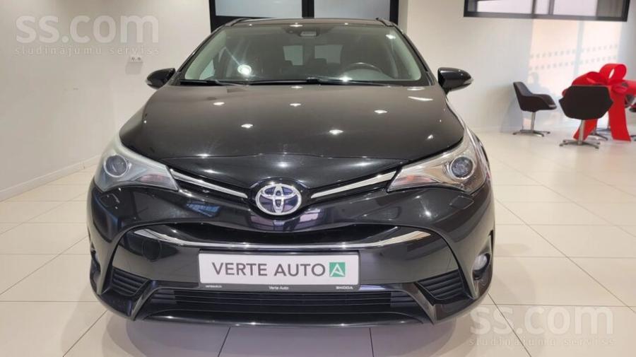 Melns Toyota Avensis 2017 Rīga, ar dzinēja tilpumu 2.00 L un nobraukumu 196 tūkst. km par 8590 €, foto 3 vietnē AUTOMOTO.COM.LV